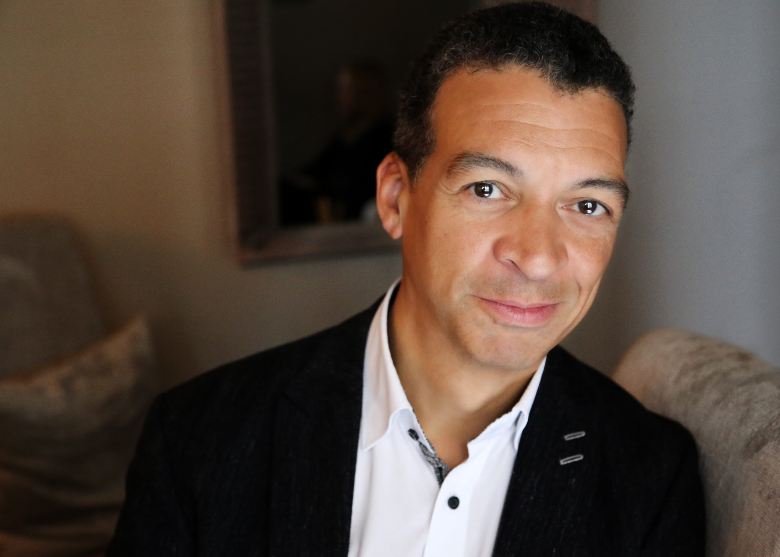 Opera in the Time of COVID: Roderick Williams, Famed Baritone & Officer ...