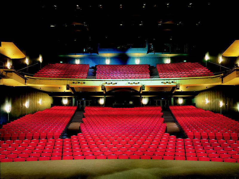 Nicole Chevalier, Regula Mühlemann & Krystian Lada Highlight Theater ...