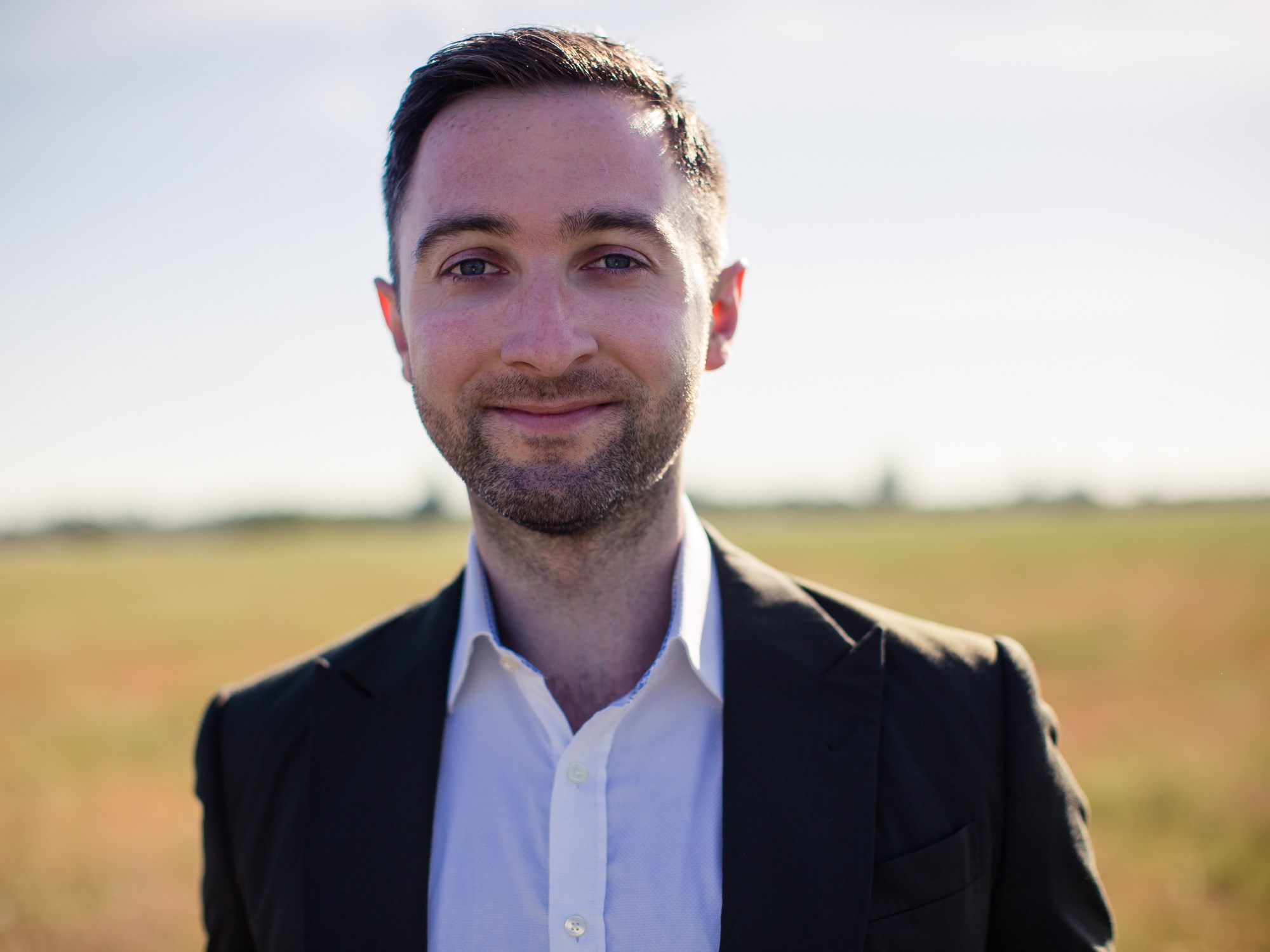Tenor Andrew Dickinson Launches ‘Pindrop’ with Multi-Genre Schubert ...