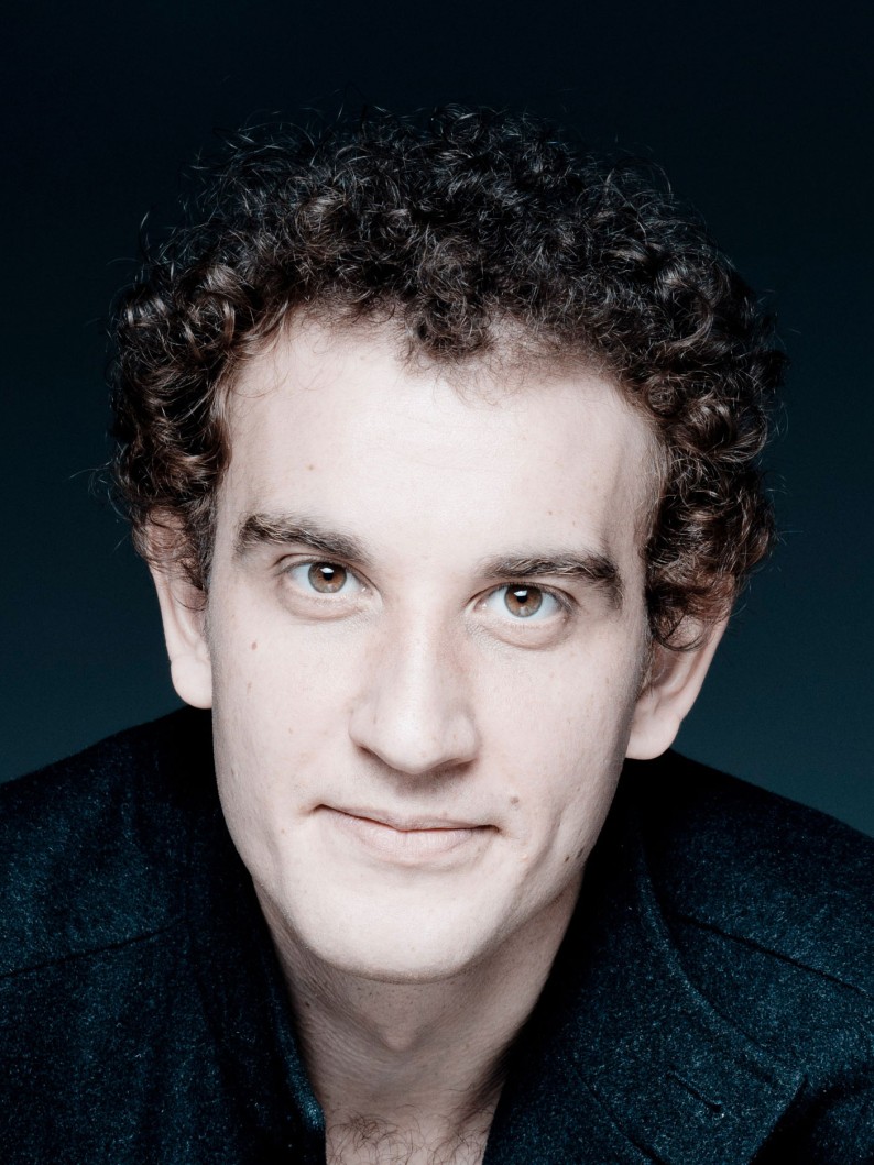 Tareq Nazmi Joins the Cast Of 'A Midsummer Night's Dream' At Wiener ...