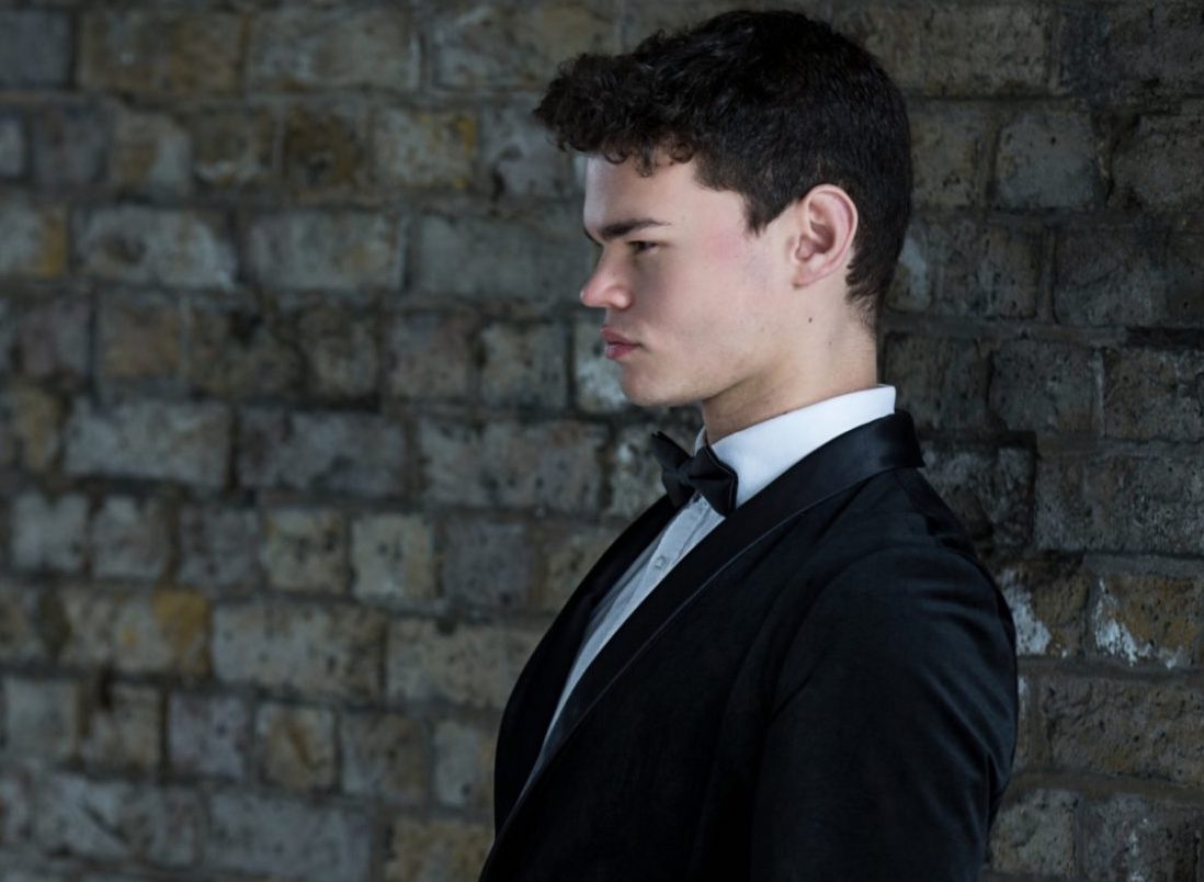 Tom Mole Wins Guildhall School's Gold Medal - OperaWire OperaWire