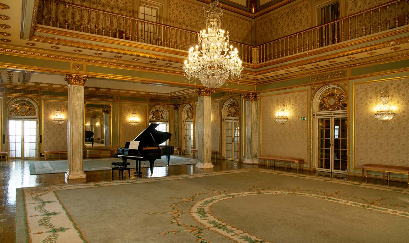 Cecilia Molinari, Airam Hernández, Zarina Abaeva & Anna Stephany ...