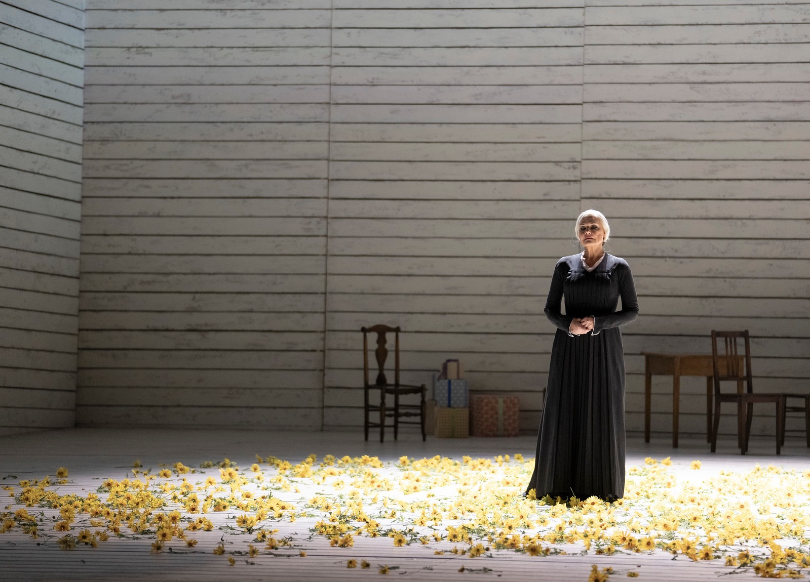 Royal Opera House 2021-22 Review: Jenůfa - OperaWire OperaWire