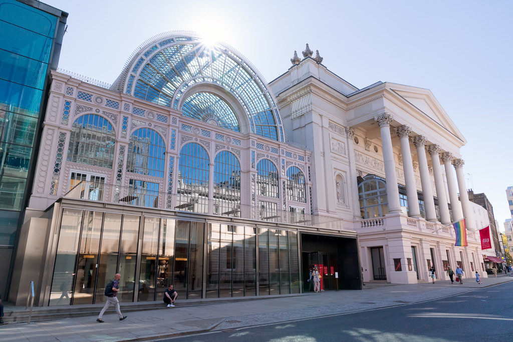 Royal Opera House & English National Opera Mandate Face Coverings ...