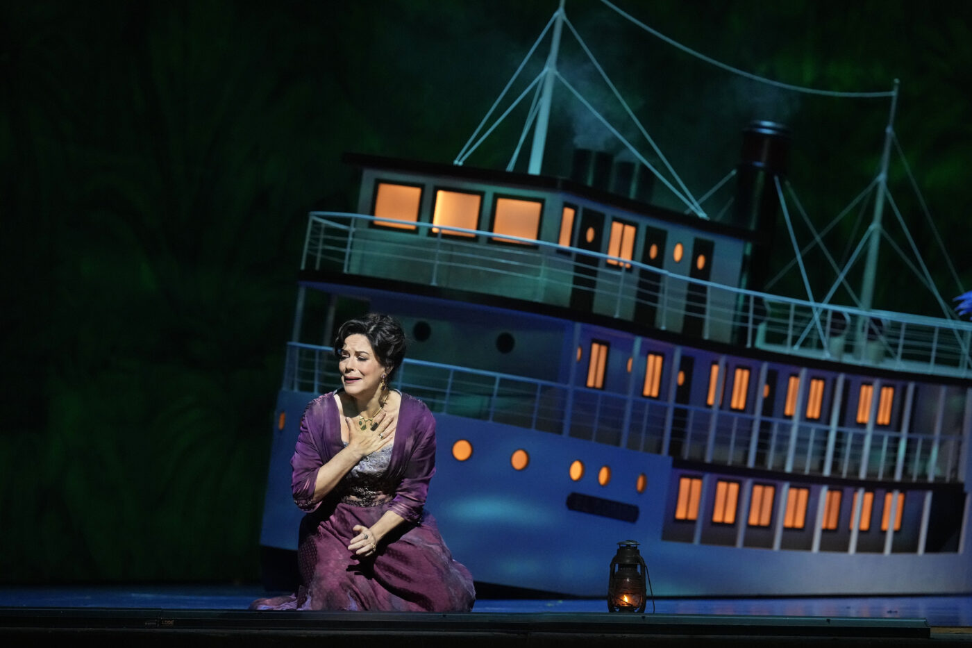 Metropolitan Opera 2023-24 Review: Florencia en el Amazonas - OperaWire ...