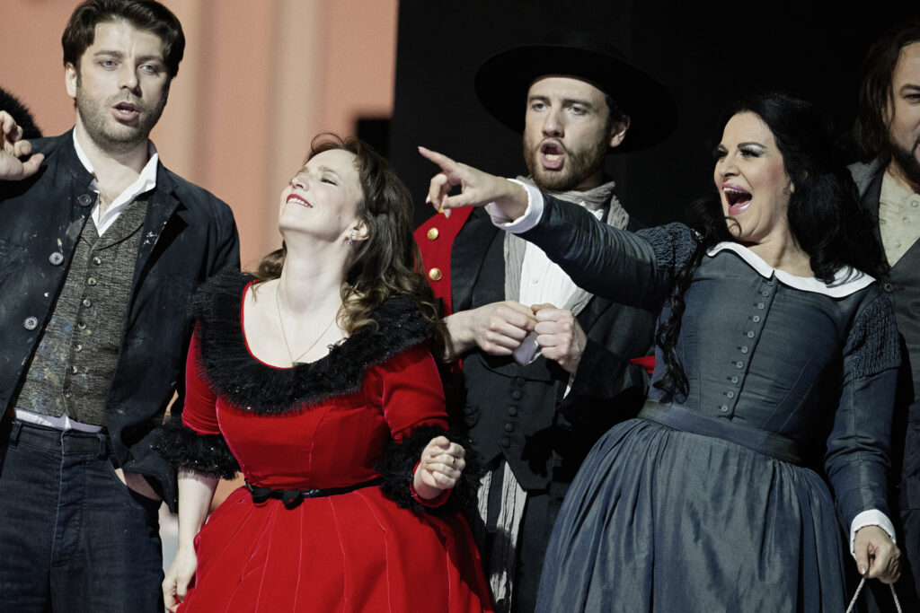 Royal Opera House 2023–24 Review: La bohème - OperaWire OperaWire