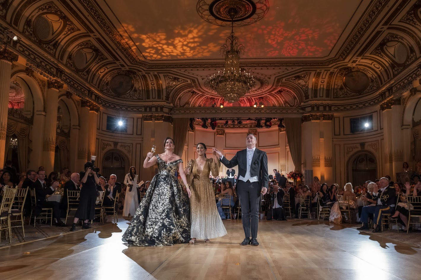 Lucas Meachem, Limmie Pulliam & Leah Crocetto Lead 2024 Viennese Opera ...