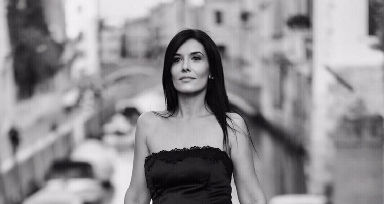 Q & A: Contralto Alessandra Visentin on Her New CD, 'Tre Liriche ...