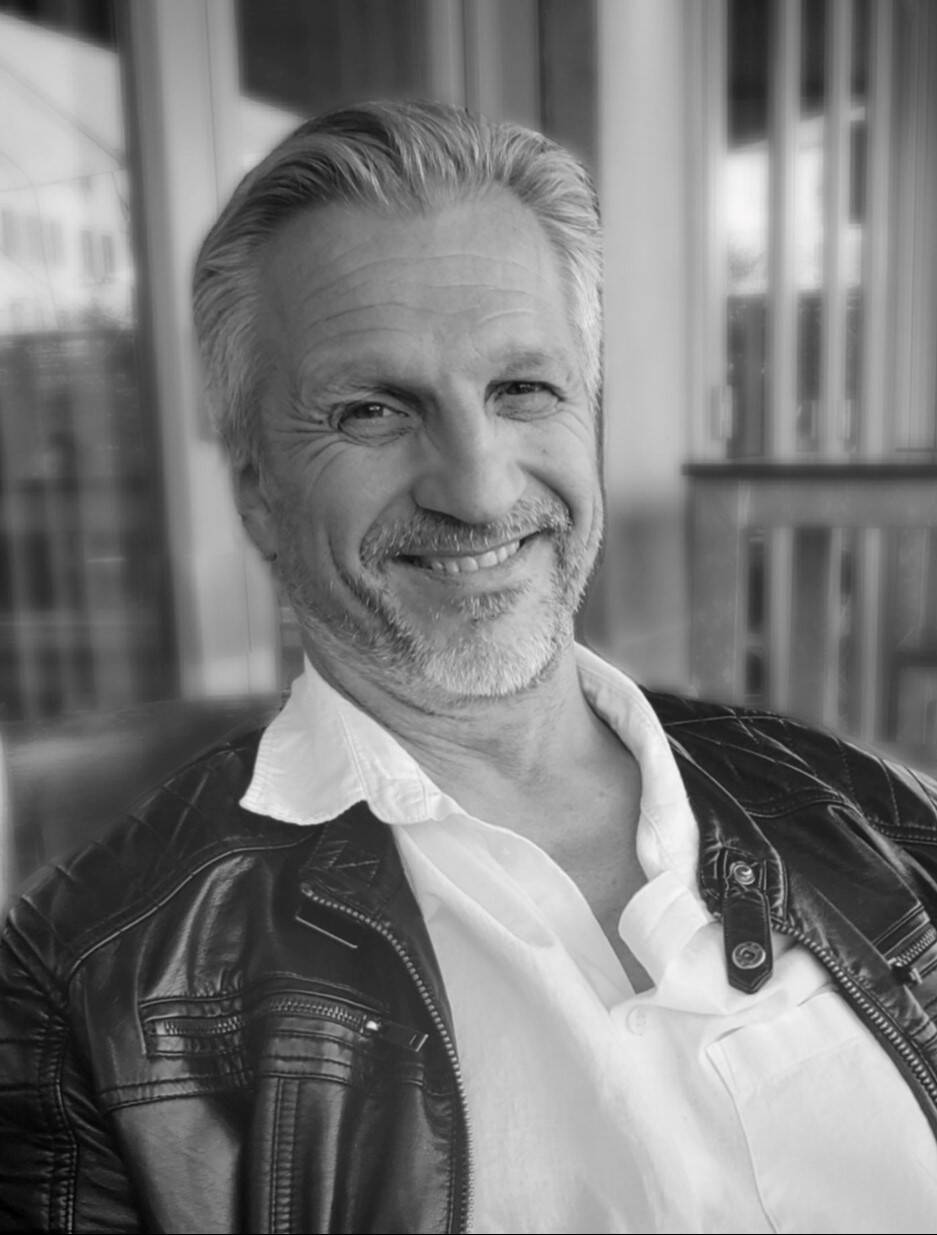 Obituary: Bass-Baritone Michael Lion Dies at 60 - OperaWire OperaWire